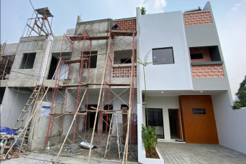 Samaya Pondok Cabe - Rumah Ala Jepang dengan Rooftop
