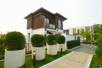 Daisan The Courtyard - Rumah 3 Lantai Konsep Jepang